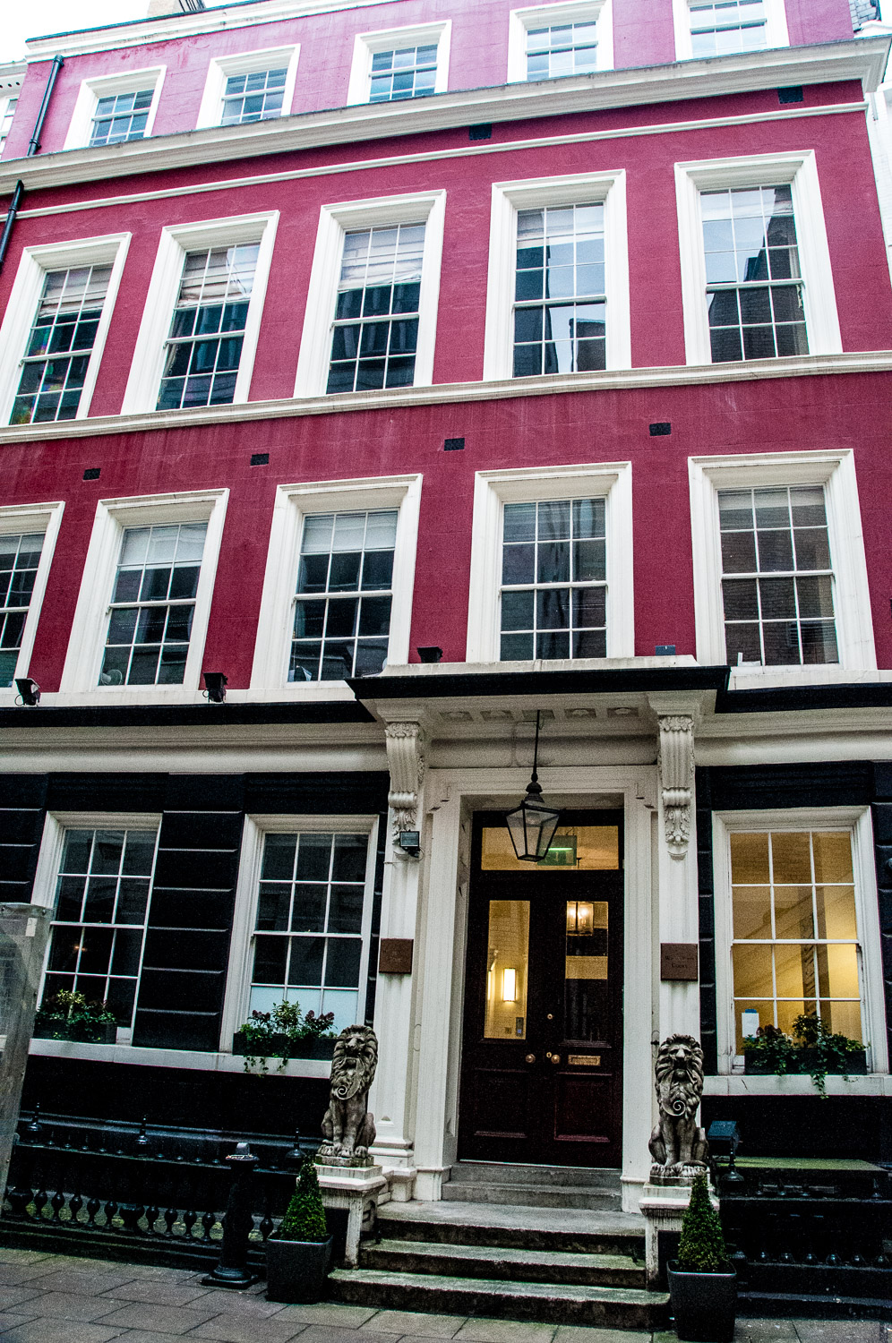 Tales from the City’s courtyards and alleys – Symbols & Secrets