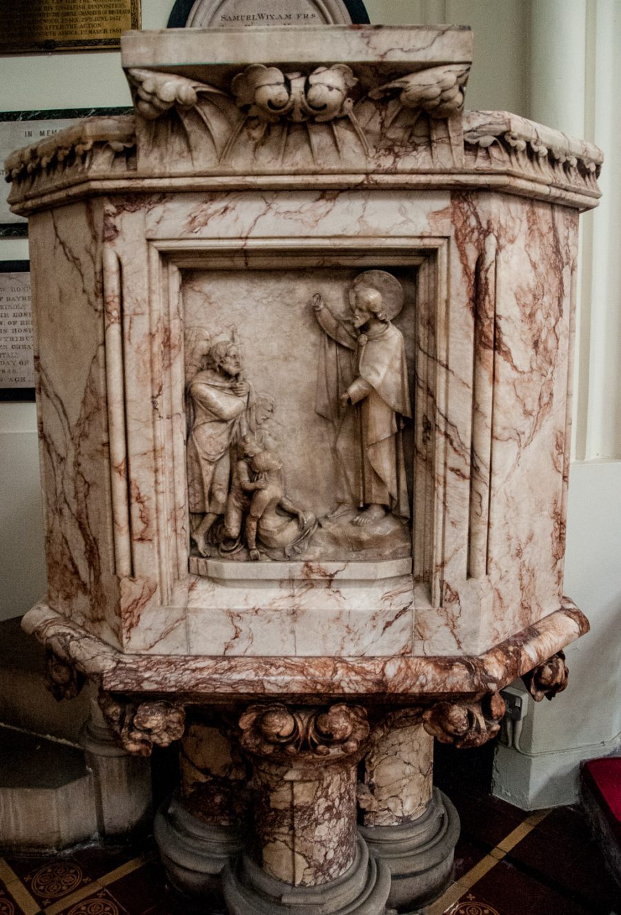 St Bartholomew the Less (including a memorial that requires you to ...
