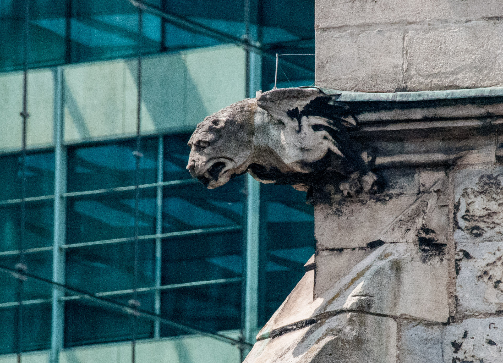 City grotesques, the screamer and other odd decorations – Symbols & Secrets