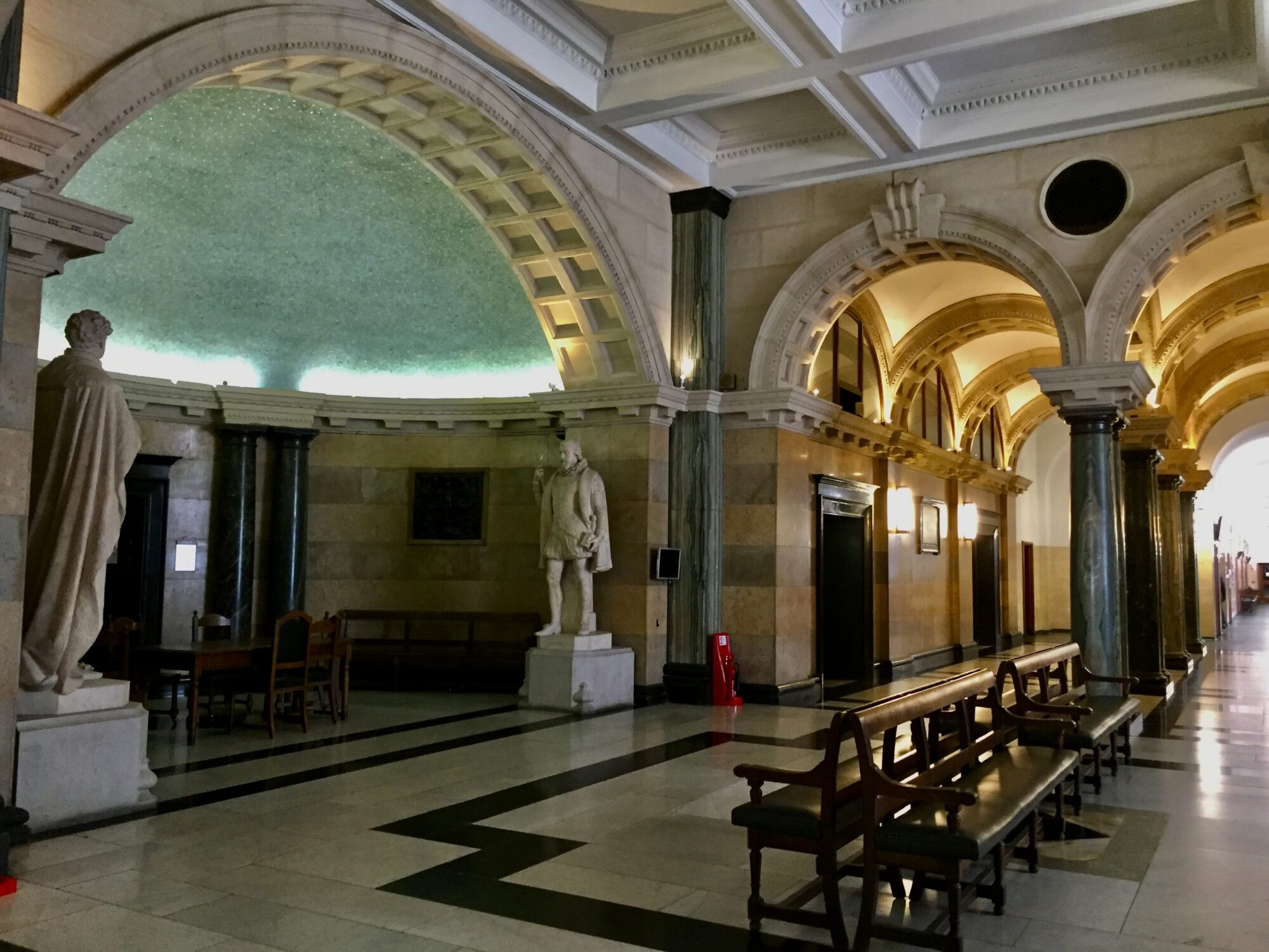 My Old Bailey visit – ‘Take him down!’ – Symbols & Secrets