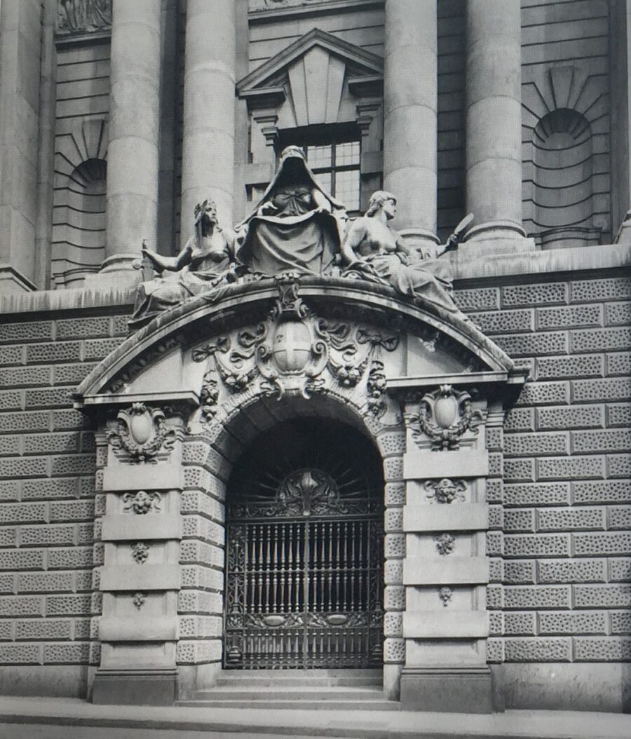 My Old Bailey visit – ‘Take him down!’ – Symbols & Secrets