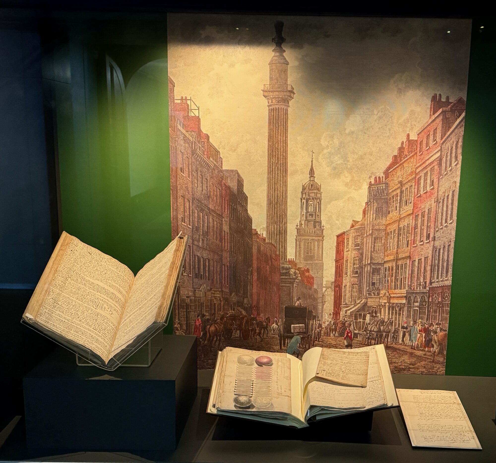Robert Hooke – out of the shadows. Plus a great new perspective on ...