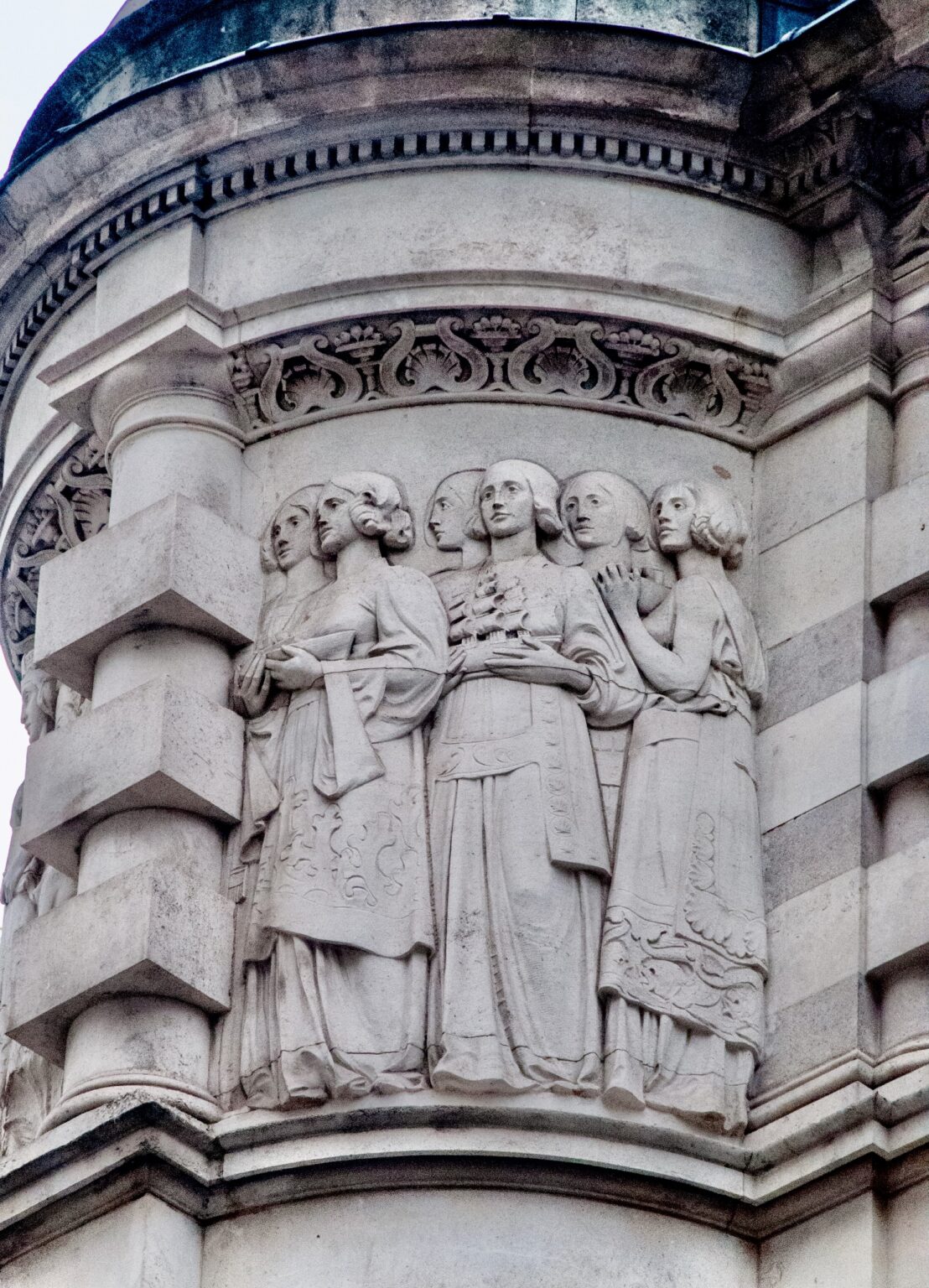 The Lloyd’s Register of Shipping and its maidens. – Symbols & Secrets